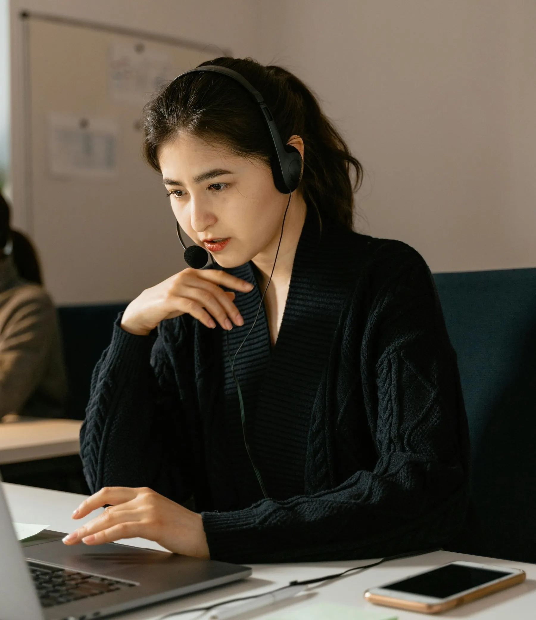 Dialbridge BPO | Customer service outsourcing solutions